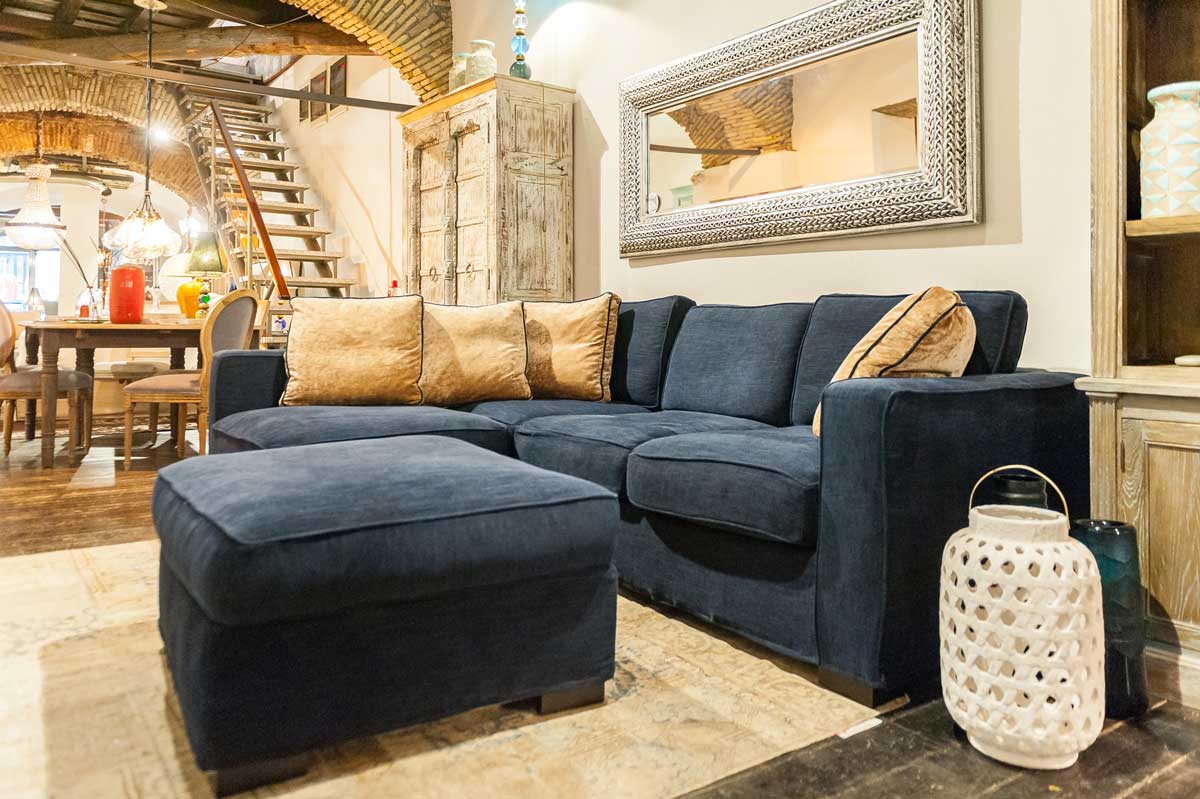 salotto divano classico confalone – Architettura e design a Roma